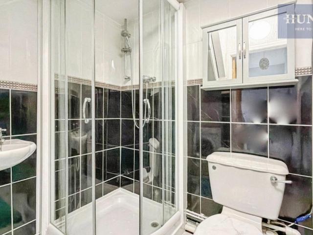 3 bed property for sale