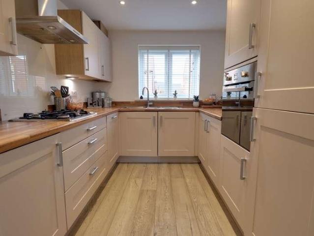 3 bed property for sale