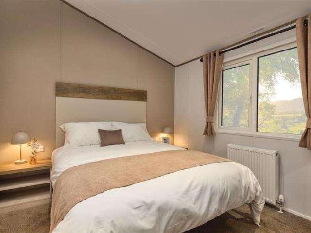 3 bed property for sale