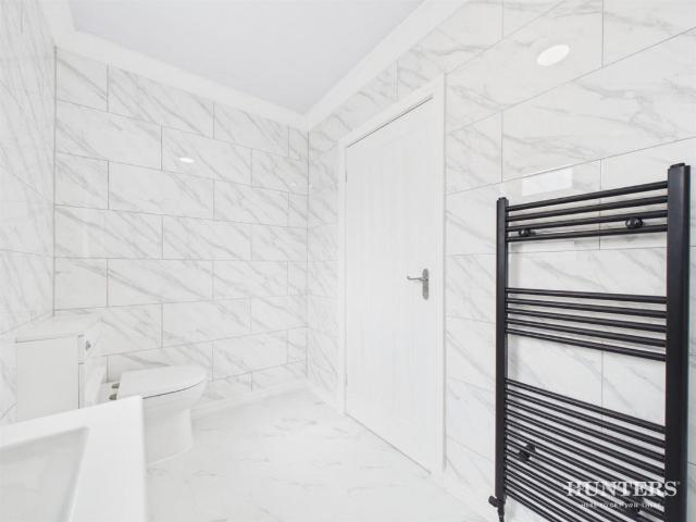 3 bed property for sale