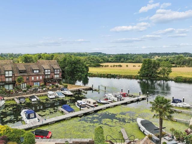 3 bed property for sale