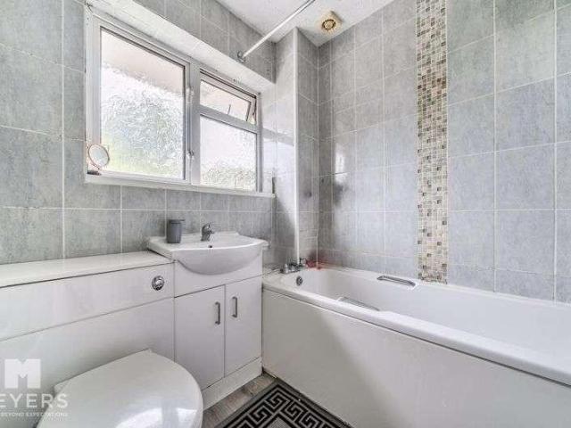 3 bed property for sale