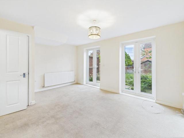 3 bed property for sale