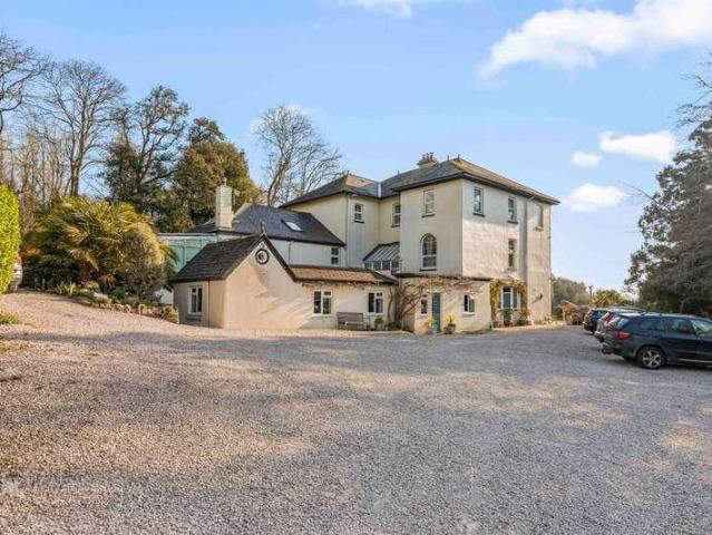 3 bed property for sale