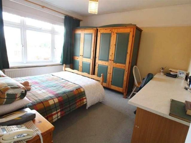 3 bed property for sale