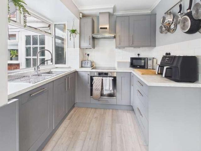 3 bed property for sale