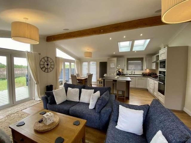 3 bed property for sale