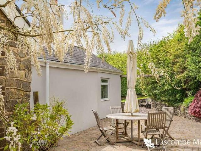3 bed property for sale