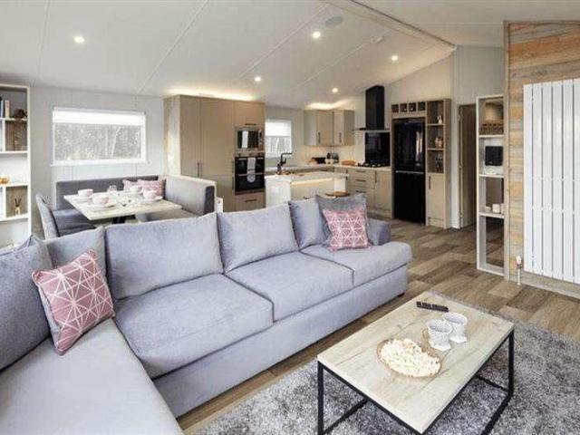 3 bed property for sale