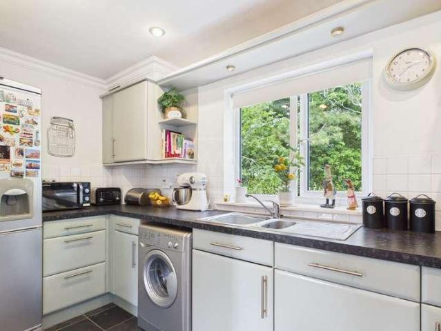 3 bed property for sale