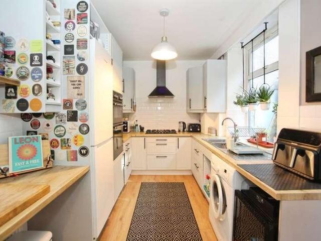 3 bed property for sale