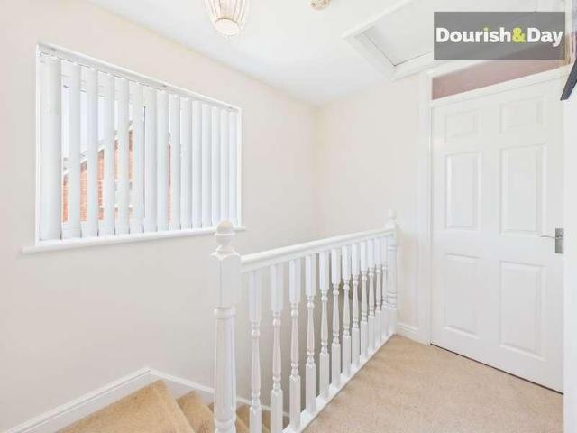 3 bed property for sale