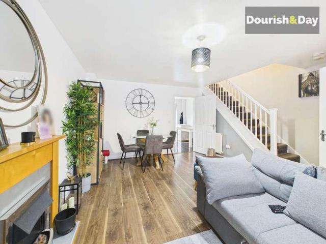 3 bed property for sale