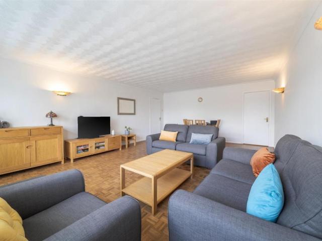 3 bed property for sale