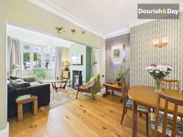 3 bed property for sale