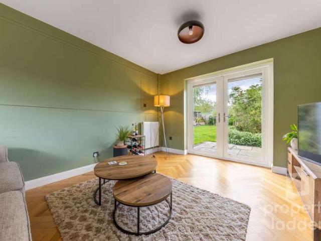 3 bed property for sale