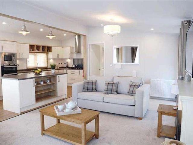 3 bed property for sale