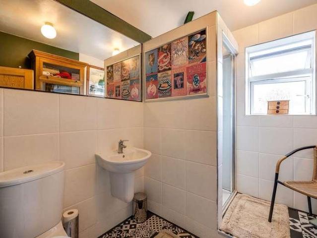 3 bed property for sale