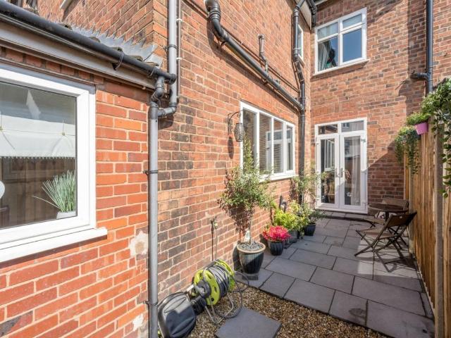 3 bed property for sale