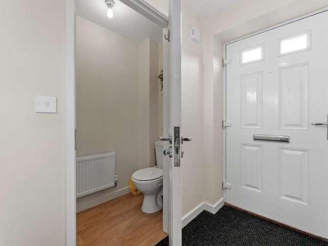 3 bed property for sale
