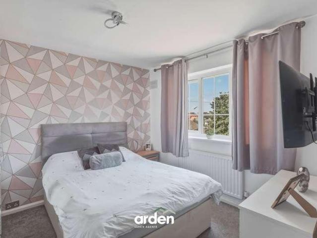 3 bed property for sale