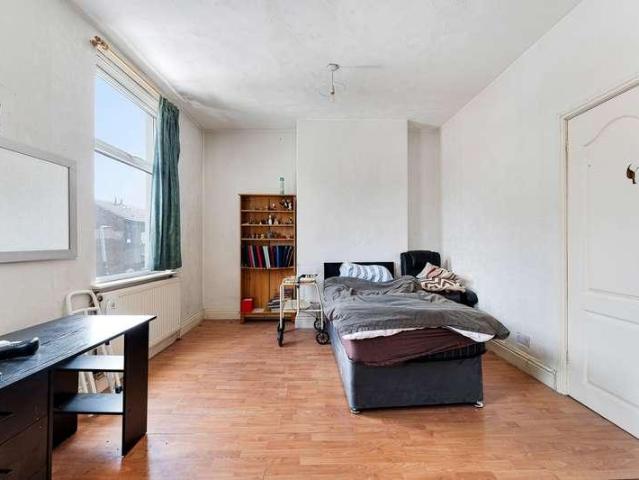 3 bed property for sale