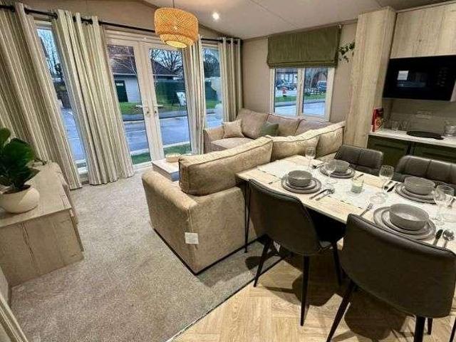 3 bed property for sale