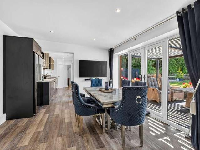 3 bed property for sale