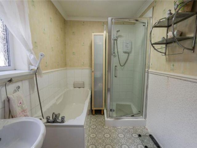 3 bed property for sale