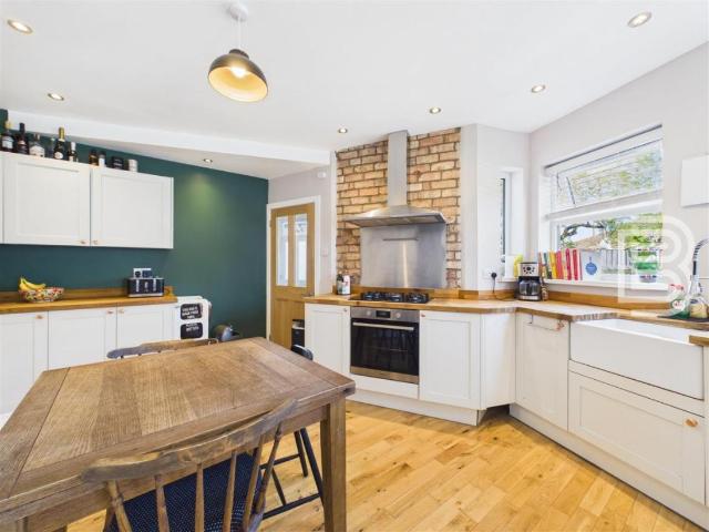 3 bed property for sale