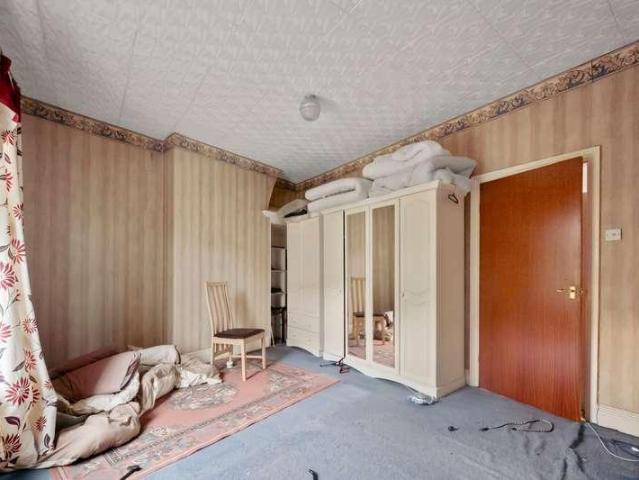 3 bed property for sale