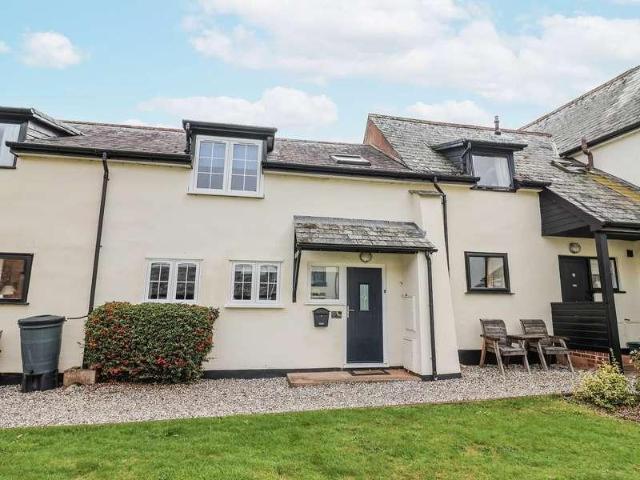 3 bed property for sale