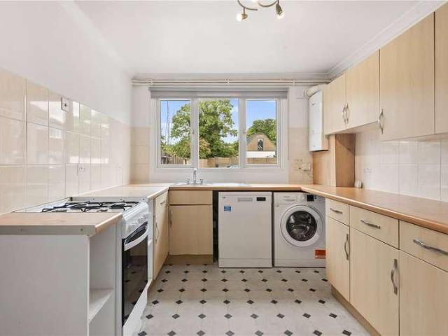 3 bed property for sale
