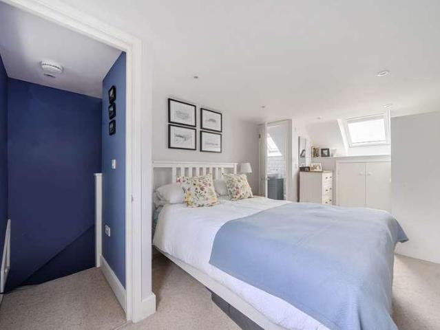 3 bed property for sale