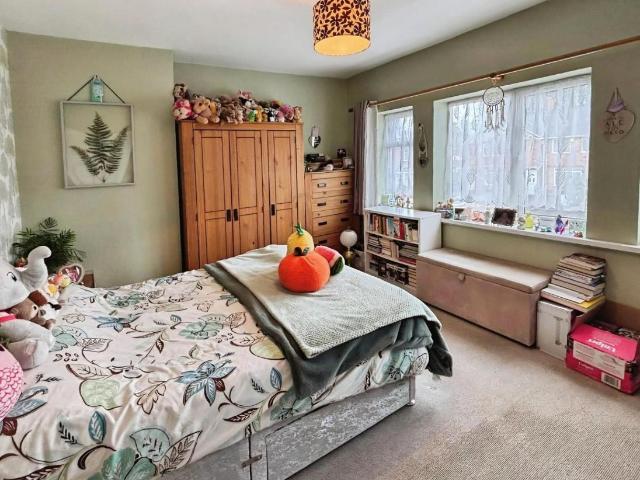 3 bed property for sale