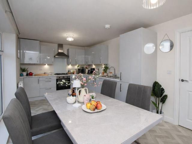 3 bed property for sale