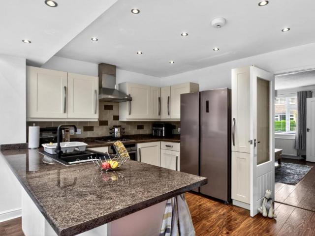 3 bed property for sale