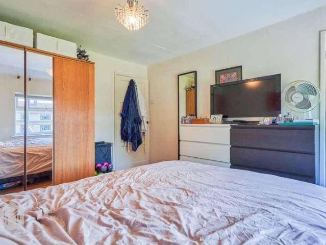 3 bed property for sale