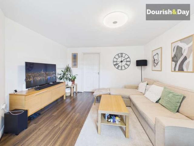 3 bed property for sale