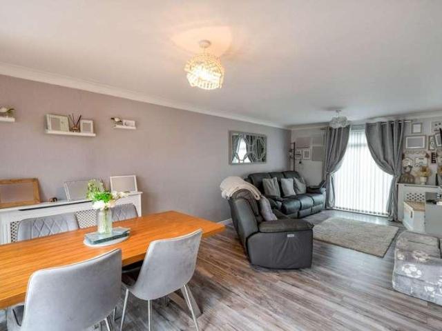 3 bed property for sale