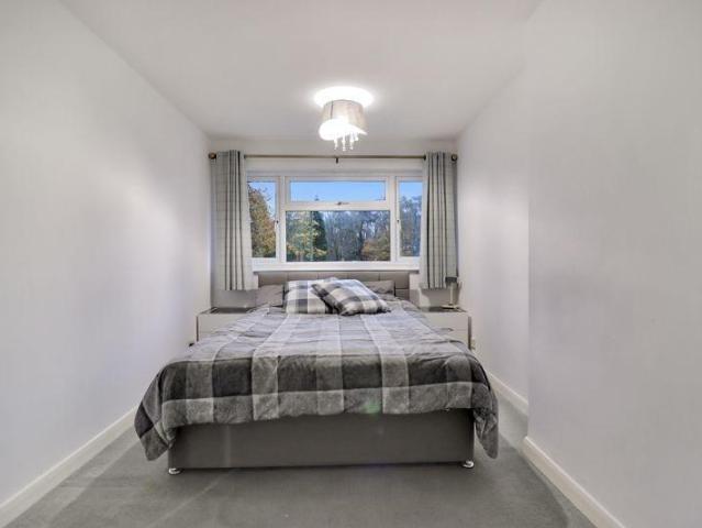 3 bed property for sale