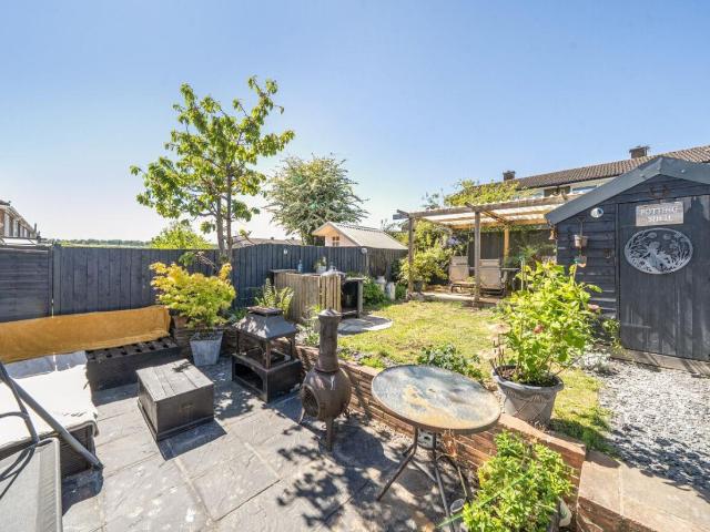 3 bed property for sale
