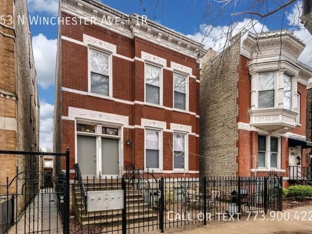 3 Bed rental w/Parking in Prime Ukrainian Village/East Village Location