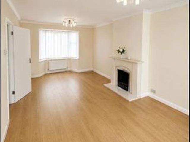 3 Bed Semi Detached House, Abbots Wood Road, LU2
