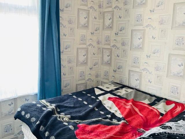 3 Bed Semi Detached House, Blackbird Road, LE4