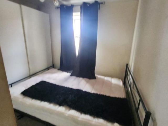 3 Bed Semi Detached House, Bluebell Way, IG1