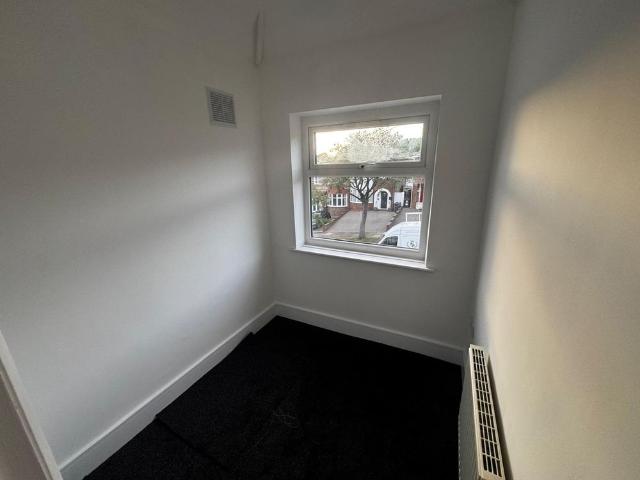 3 Bed Semi Detached House, Coleraine Road, B42