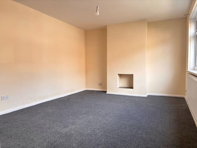 3 Bed Semi Detached House, Dunton St, LE3