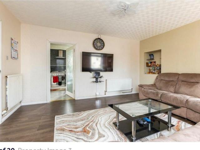 3 Bed Semi Detached House, Fernieside Crescent, EH17