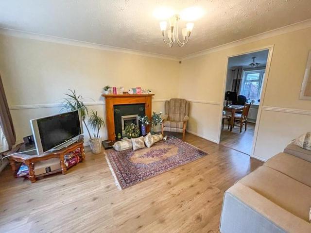 3 bed Semi Detached House for Rent